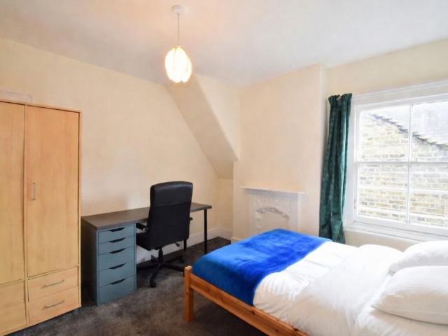 Madeley Road, London W5, Room to rent, £1,096 pcm | PrimeLocation