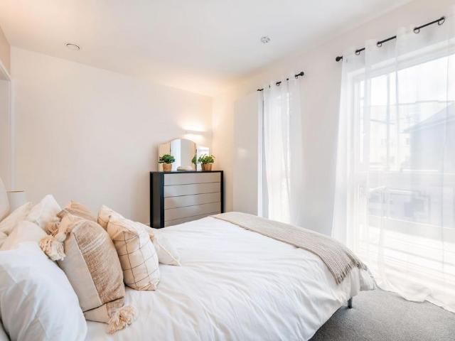 Madeleine Court, North Acton, Acton, W3 3 bed flat to rent £3,400 pcm £785 pw