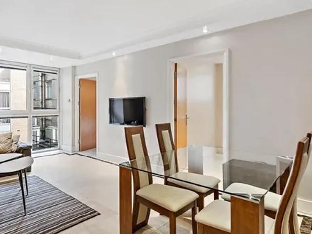 Madesil Pharmacy, 20 Marylebone High Street, London, W1U 4RN, United Kingdom | 1 bed apartment for rent #167854960 | Rentberry