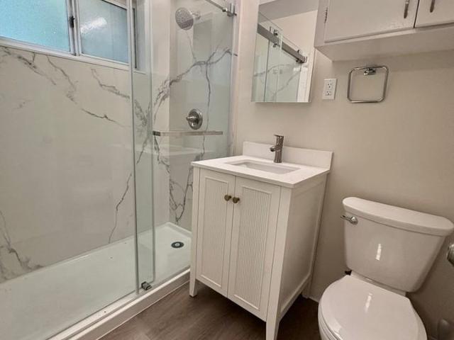 Madera Garden Style Fourplex 1 Bedroom Apartment for Rent at 1001 Madera Ave, Menlo Park, CA 94025 Suburban Park Lorelei Manor Flood Park Triangle