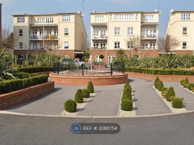 Madingley Court, London N20, 2 bed flat to rent, £1,950 pcm | PrimeLocation