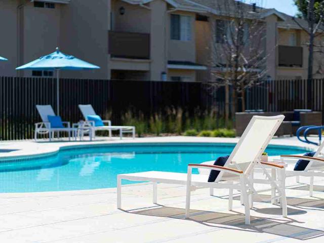 Madison Newport Apartment Homes 1 Bedroom Apartment for Rent at 2345 Newport Blvd, Costa Mesa, CA 92627 Central Costa Mesa
