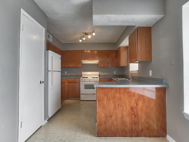 Madison On Dietrich 3 Bedroom Apartment for Rent at 4619 Dietrich Rd, San Antonio, TX 78219