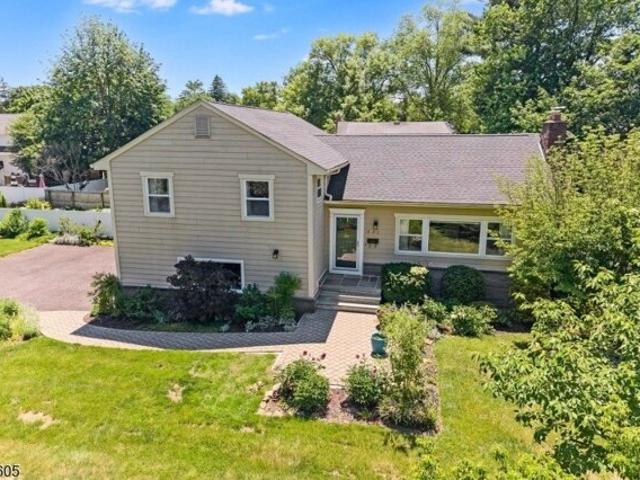 Madison Ave, Morris Twp, Home For Sale