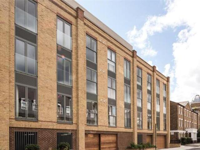 Madison Apartments, Wyfold Road, 2 Bedroom Duplex