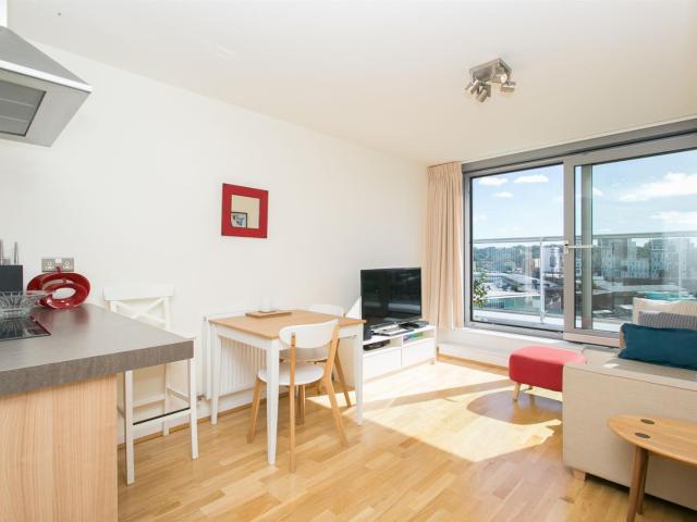 Madison Brook | Atrium Heights, Deptford, SE8