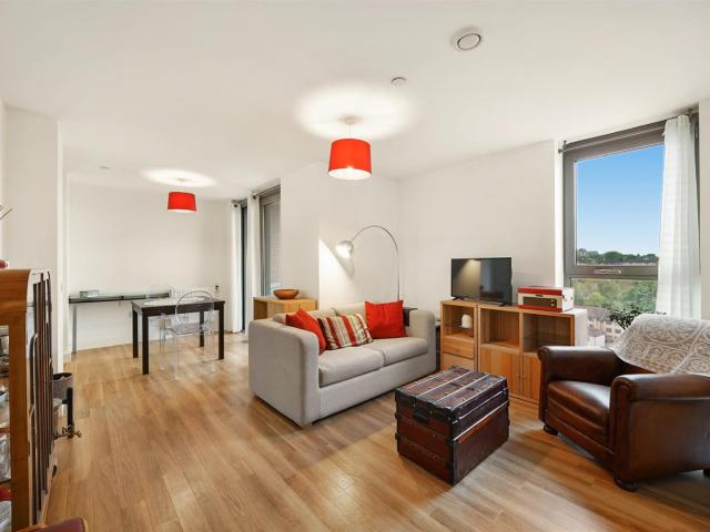 Madison Brook | Da Vinci Torre, Lewisham, SE13