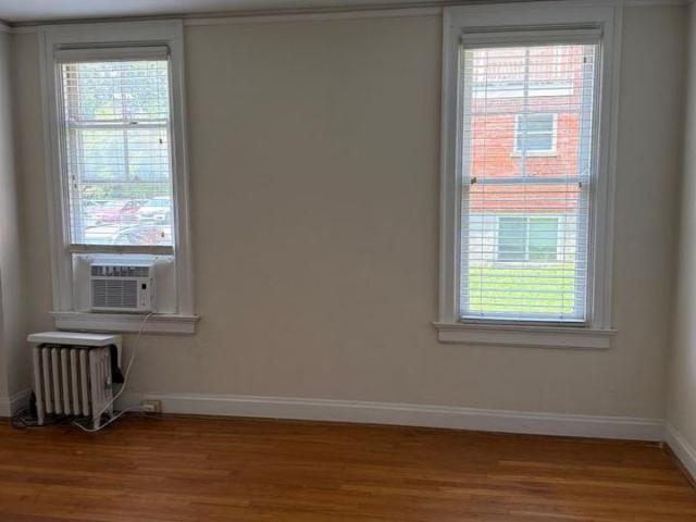 Madison Court 2 Bedroom Apartment for Rent at 2493 Madison Rd, Cincinnati, OH 45208 Hyde Park