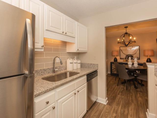 Madison Landing at Research Park and the Cottages 3 Bedroom Apartment for Rent at 2002 Flagstone Dr, Madison, AL 35758