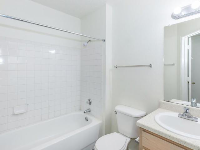 Madison Park 1 Bedroom Apartment for Rent at 512 N Martin Luther King Blvd, Lubbock, TX 79403 Parkway and Cherry Point