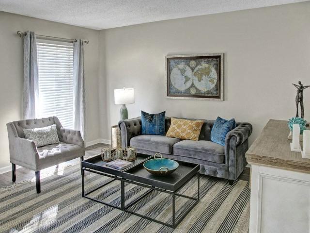 Madison Park Apartments & Townhomes 1 Bedroom Apartment for Rent at 2349 8th St Nw, Birmingham, AL 35215 Sun Valley