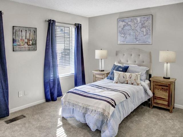 Madison Park Apartments & Townhomes 1 Bedroom Apartment for Rent at 2349 8th St Nw, Birmingham, AL 35215 Sun Valley