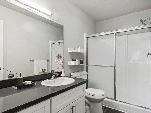 Madison Park Studio Apartment for Rent at 2235 W Broadway, Anaheim, CA 92804