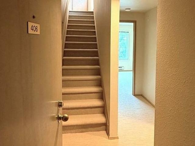 Madison Place Apartments 1 Bedroom Apartment for Rent at 1813 19th Ave, Seattle, WA 98122 Stevens