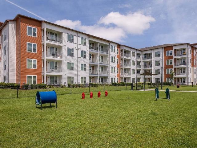 Madison Pointe Apartments 1 Bedroom Apartment for Rent at 1310 Tomoka Town Center Dr, Daytona Beach, FL 32117