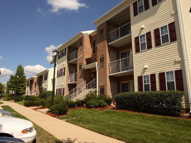 Madison Ridge Apartments 2 Bedroom Apartment for Rent at 14806 Rydell Rd, Centreville, VA 20121 Centreville