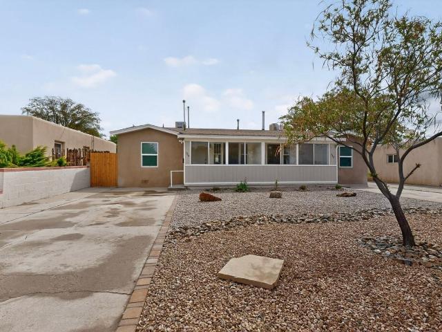 Madison St NE complex 2 Bedroom Apartment for Rent at 712 Madison Ct Ne, Albuquerque, NM 87110 Sandia Ridge