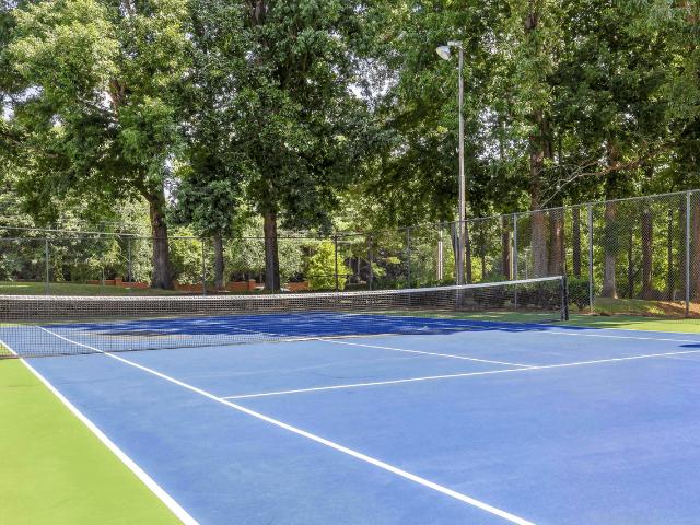 Madison Southpark Apartment Homes 1 Bedroom Apartment for Rent at 4605 Colony Rd, Charlotte, NC 28226 Foxcroft