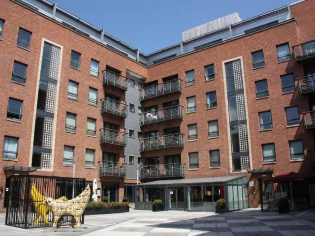 Madison Square, City Centre, Liverpool L1, 2 bed flat to rent, £1,300 pcm | PrimeLocation