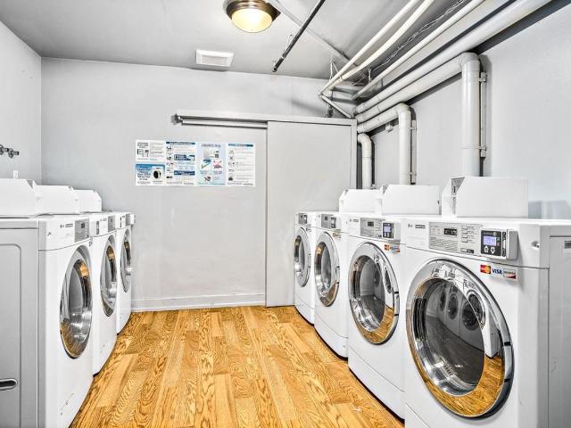 Madison View Apartments Studio Apartment for Rent at 114 24th Ave E, Seattle, WA 98112 Mann
