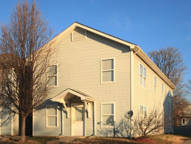 Madison 2 Bedroom Apartment for Rent at 1244 S 4th St, Louisville, KY 40203 Old Louisville