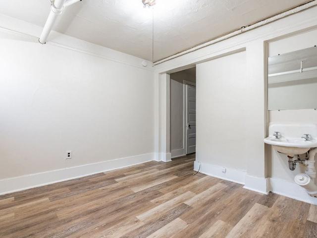 Madkin 2 Bedroom Apartment for Rent at 1625 E Madison St, Seattle, WA 98122 Minor