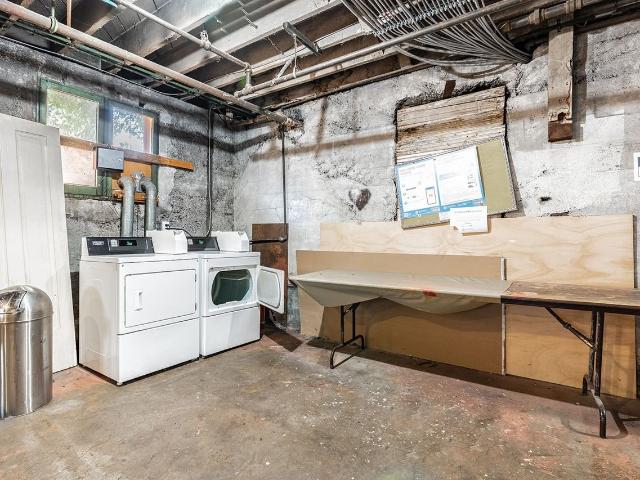 Madkin Studio Apartment for Rent at 1625 E Madison St, Seattle, WA 98122 Minor