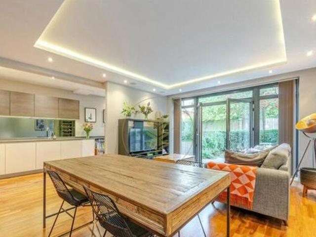 Madoc Close, London, 2 Bedroom Apartment