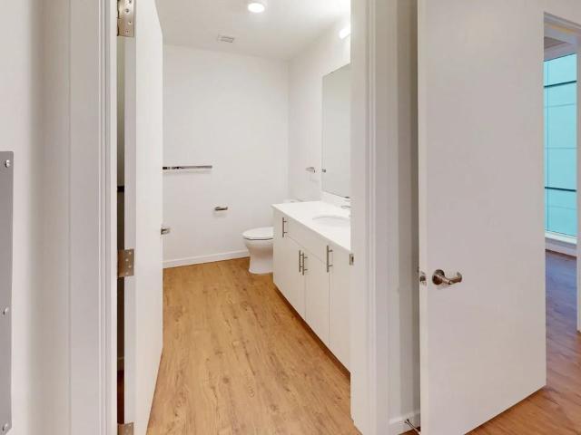 Madrone Passive House, Bright Homes in Walkable Central District Location with W/D in Unit and NEW MANAGEMENT! 1 Bedroom Apartment for Rent at 1419 24th Ave, Seattle, WA 98122 Mann