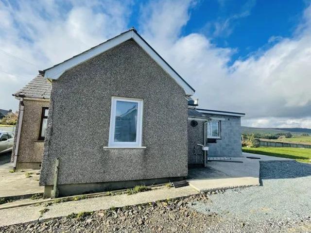 Maenclochog, Clynderwen, SA66