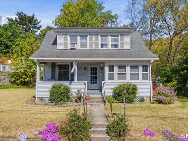 Maennerchor Ave, Norwich, Home For Sale