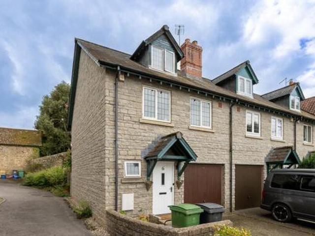 Maes Y Gad, St. Fagans, 4 Bedroom Semi detached