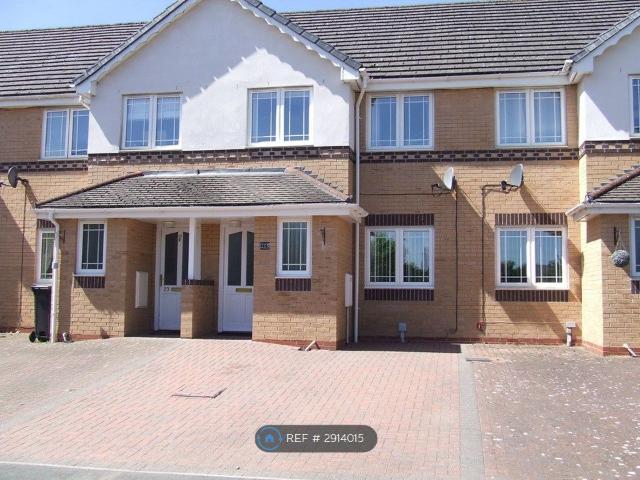 Maes Y Twr, Mold CH7, 3 bed terraced house to rent, £1,150 pcm | PrimeLocation