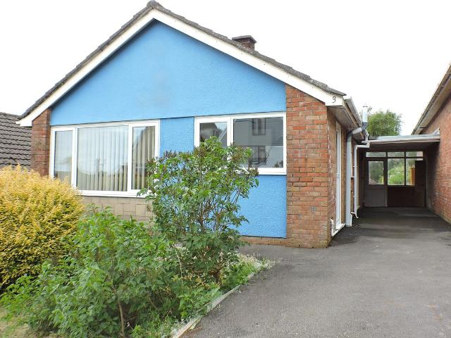 Maes Yr Efail, Swansea SA2, 2 bed bungalow to rent, £1,200 pcm | PrimeLocation