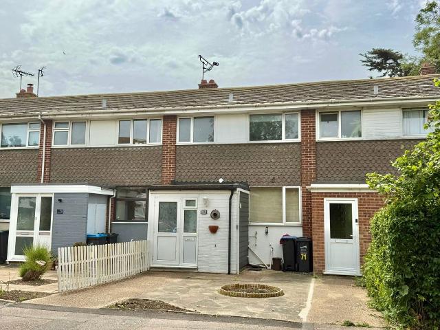 Magdalen Court, Broadstairs CT10, 2 bed terraced house to rent, £1,225 pcm | PrimeLocation