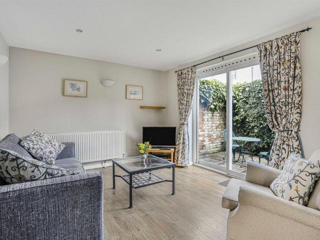 MAGDALEN ROAD, OXFORD, OX4 1 bed apartment to rent £1,695 pcm £391 pw