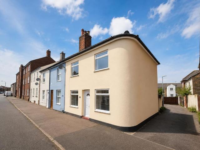 Magdalen Street, Colchester CO1, 3 bed end terrace house to rent, £1,350 pcm | PrimeLocation