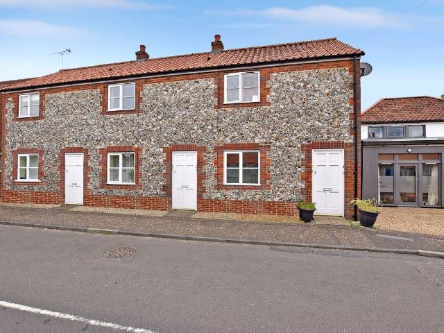 Magdalen Street, Thetford IP24, 1 bed flat to rent, £800 pcm | PrimeLocation