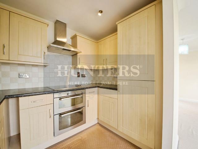 Magdalene Gardens, London N20, 2 bed flat to rent, £1,900 pcm | PrimeLocation
