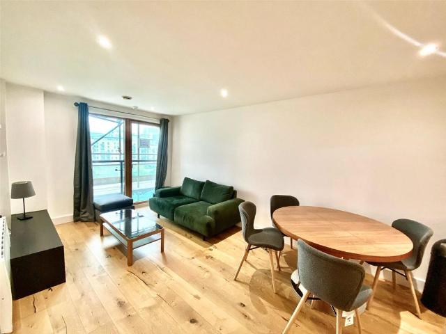 Magellan House, Armouries Way, Leeds. 2 bed apartment to rent £1,150 pcm £265 pw