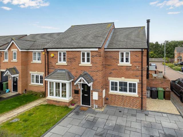 Maggie Barker Avenue, Crossgates, Leeds LS15, 4 bed detached house to rent, £1,875 pcm | PrimeLocation