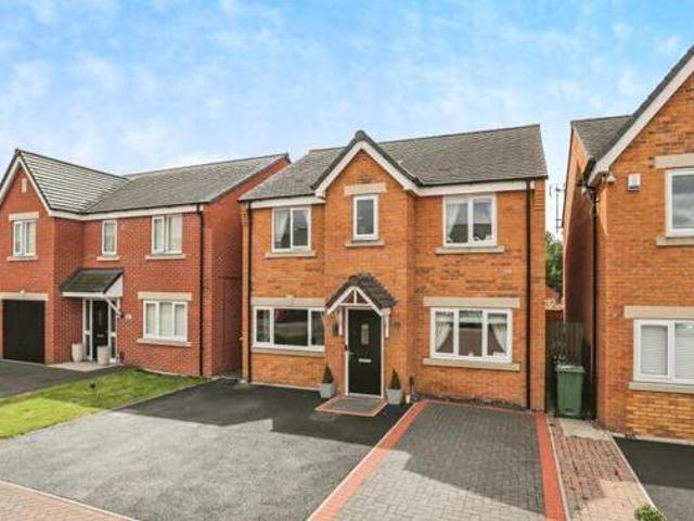 Maggie Barker Avenue, Crossgates, 4 Bedroom Detached