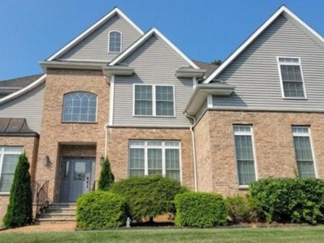 Maggie Ln, Shelton, Home For Sale