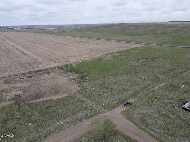 Maggie St, Williston, ND 58801