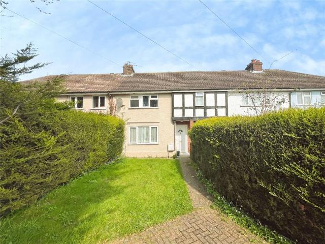 Magna Road, Englefield Green, Egham. 4 bed terraced house to rent £2,700 pcm £623 pw