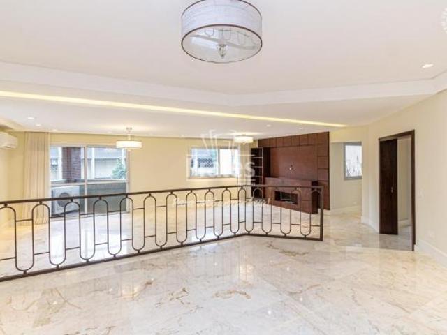 Apartamento à venda na Água Verde