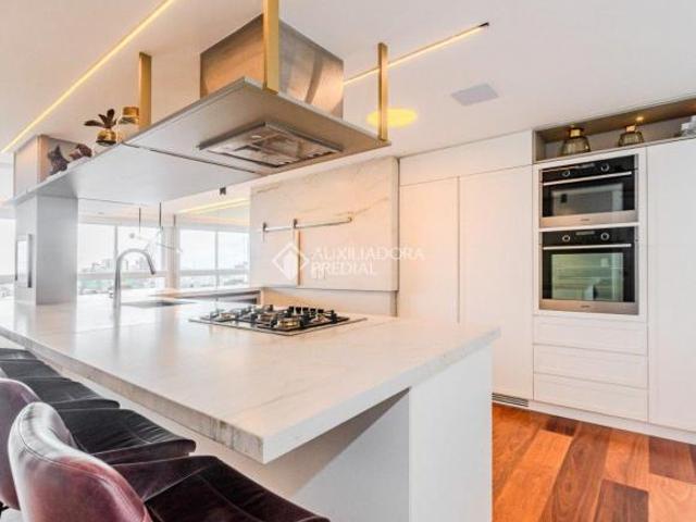 MAGNÍFICO APARTAMENTO NOVO E MOLIBILADO, SÓ ENTRAR E MORAR!