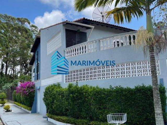 Magnífico Sobrado à Venda no Jardim Las Vegas Santo André SP: 4 Quartos, 1 Suíte, 2 Salas, 3 Banhei