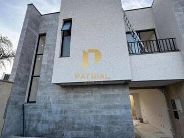 Magnífico Sobrado dentro de condomínio à venda no São Braz