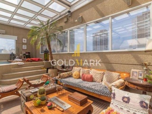 Magnífica cobertura duplex 360 metros no melhor de Moema Pássaros! Fora de rota de avião